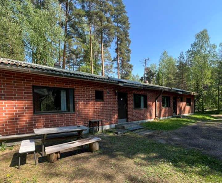 Paritalo Nro 1. Luonnon Keskellä - Tammela