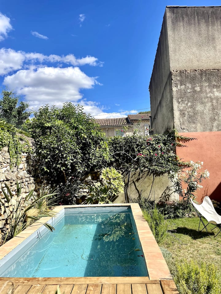 Maison De Ville Avec Piscine - Marguerittes
