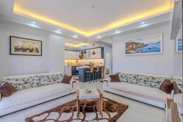 Villa Gabya 1 Müstakil Havuzlu Ve Bahçeli - Foça