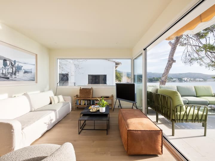 Voramar 47: Luxury Seafront Apartment On Pine Walk - Mallorca