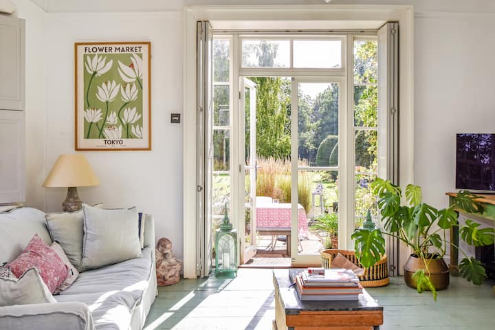 The Farm House - Petersfield