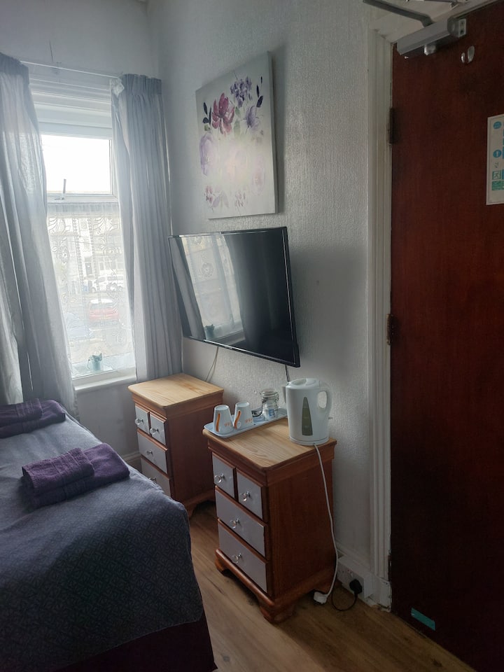 Rooms 4 & 5 @Witton House - Blackpool