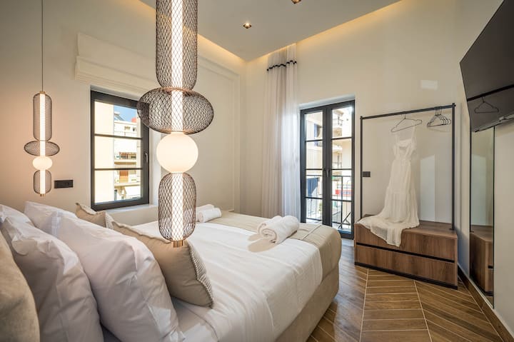 Montre Fine Living - Agios Nikolaos