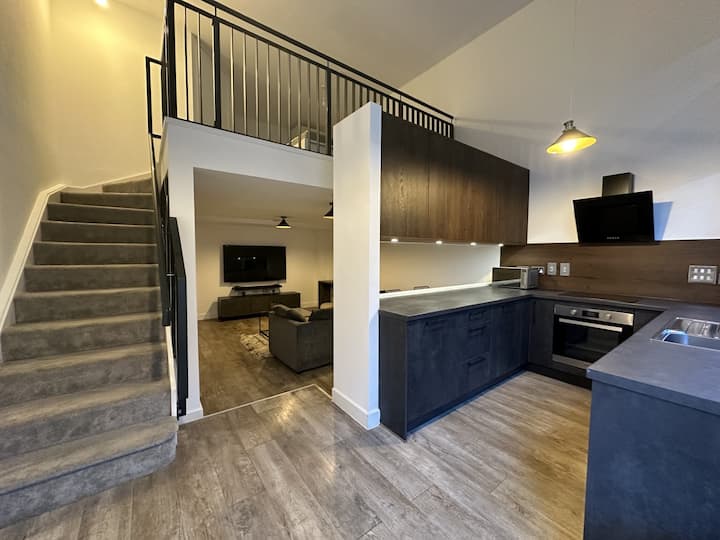 Cozy 1-bedroom With Parking - Birmingham