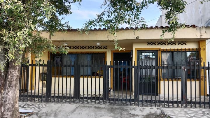 Casa Amplia, Cerca C.c. ÚNico Y Al Aeropuerto. - Neiva