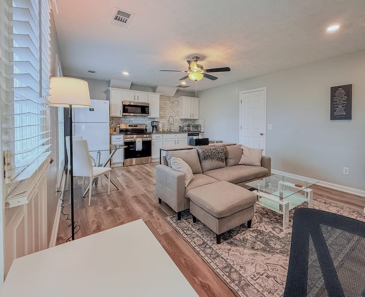 "Rnr" Guest Suite With 1 Car Garage - Duluth, GA