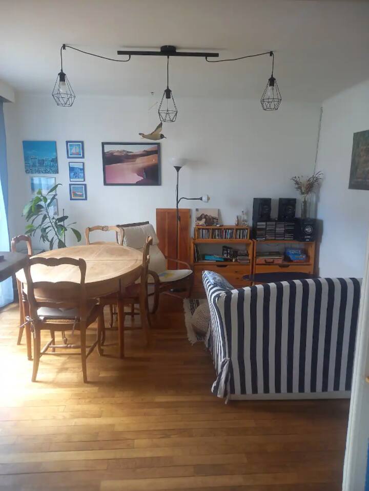 Une Chambre Double Dans Maison. - Ploufragan