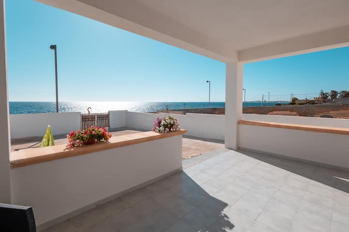 Comfy Seafront Apartment Corallo - Mazara del Vallo