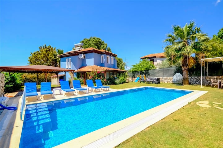 8 Kişilik Jakuzili Villa - Çalış Beach