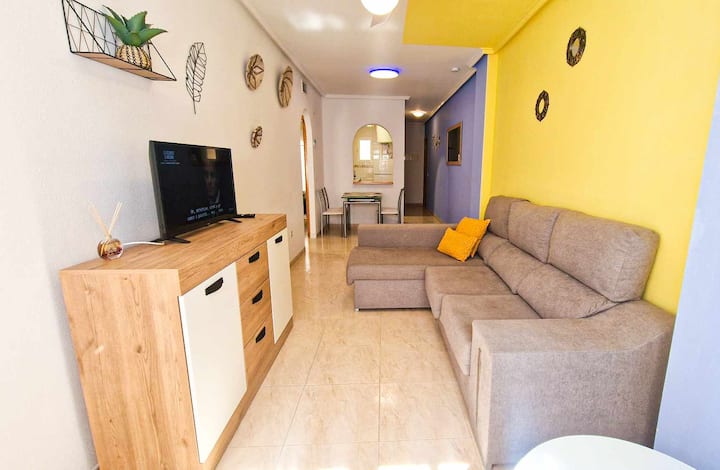 Beautiful & Airy Apartment | 500 M Sea & Port - Torrevieja