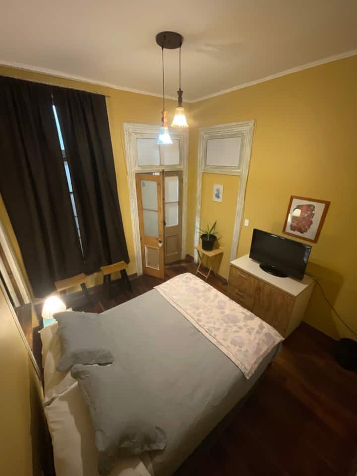 Hermosa Habitación, Baño Privado Externo Y Terraza - Valparaíso