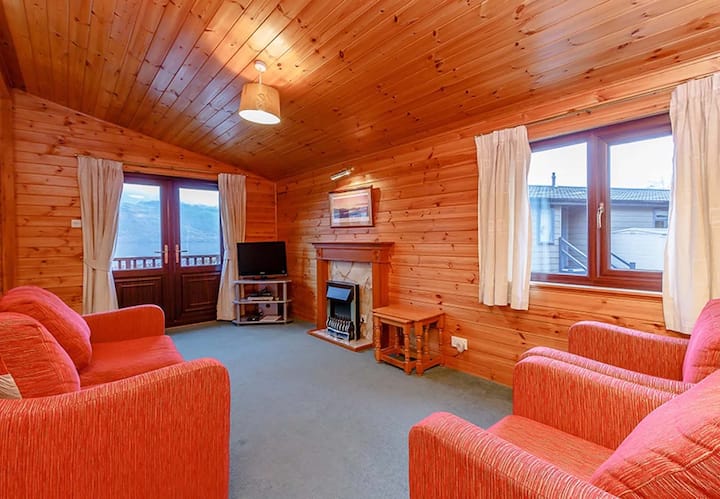 Classic Lodge 2 Bedroom Loch Lomond Holiday Park - Loch Lomond, United Kingdom