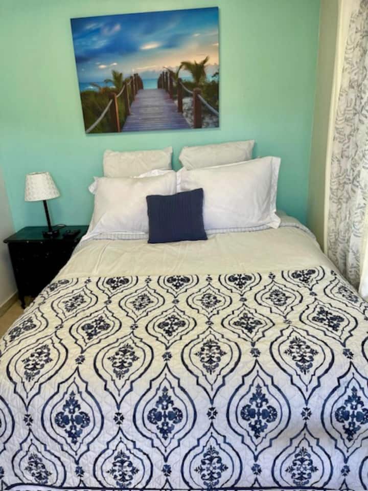 Guesthouse/near Downtown & Beach - West Palm Beach, FL