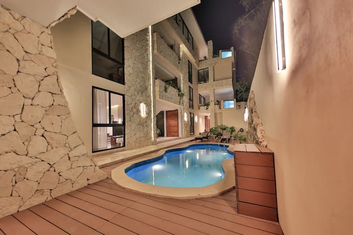 3 Bedroom 2-level Penthhouse W/private Terrace - Tulum