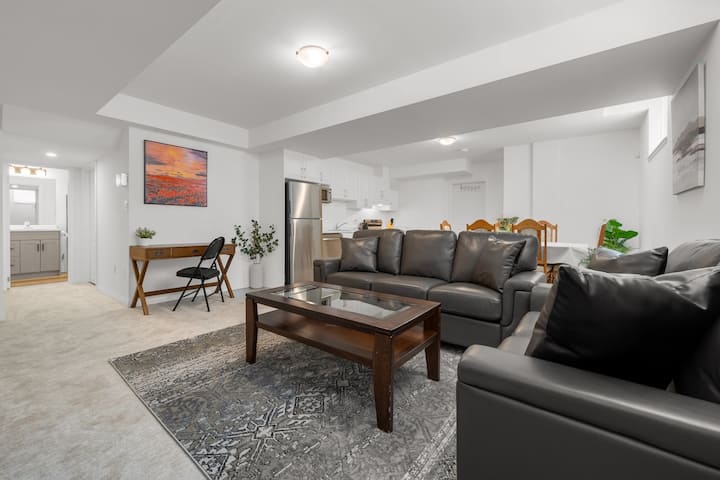 Private & Cozy 2br Retreat Near Niagara Falls - 세인트캐서린스