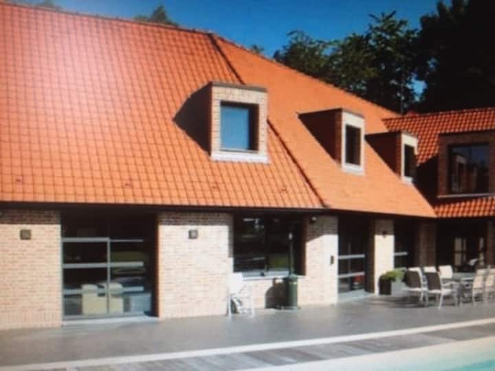 Maison Avec Jardin Et Piscine - Armentières