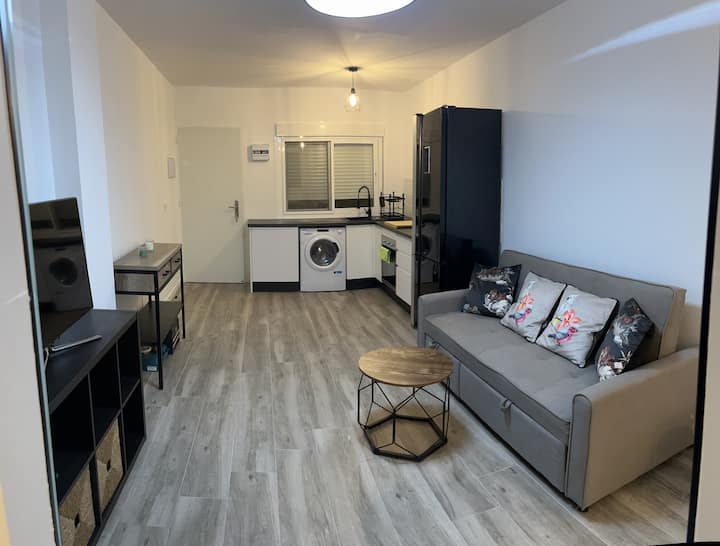 Coqueto Apartamento En Playamar - Torremolinos