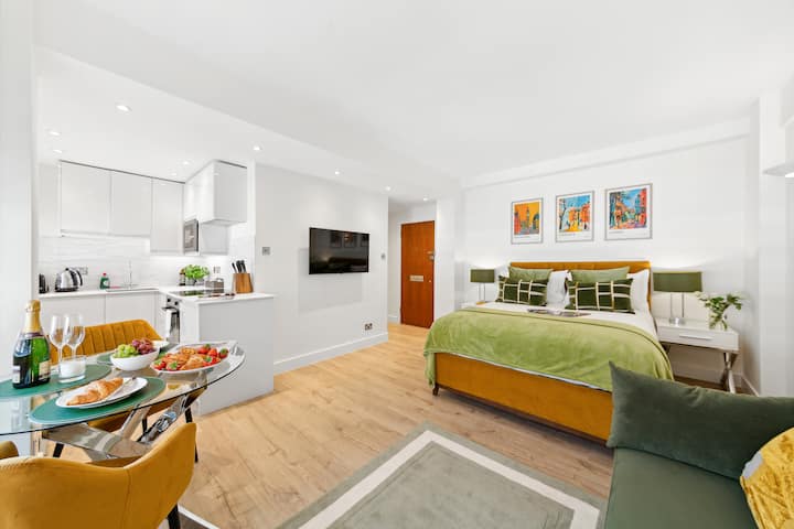 Studio Apartment 228 (290 Sq Ft) - Chelsea, Londra