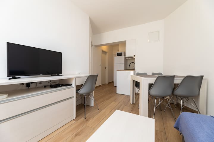 Apartment With Terrace Crnekovic X (A8) - Baška