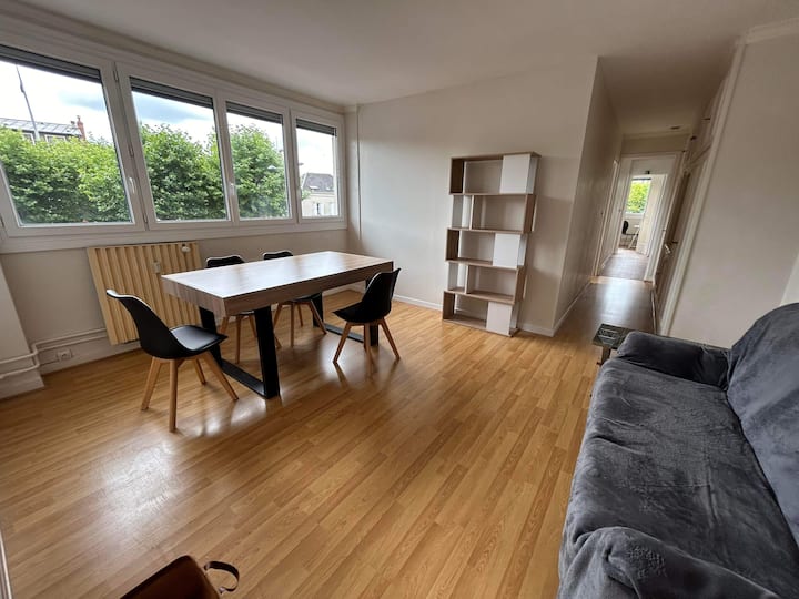 Chambre Calme, à Côté De La Gare - Orléans