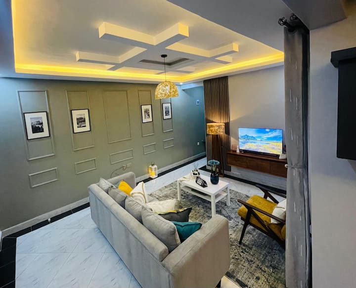Naalya Cozy 1br • Balcony • Netflix • Fast Wi-fi - Uganda