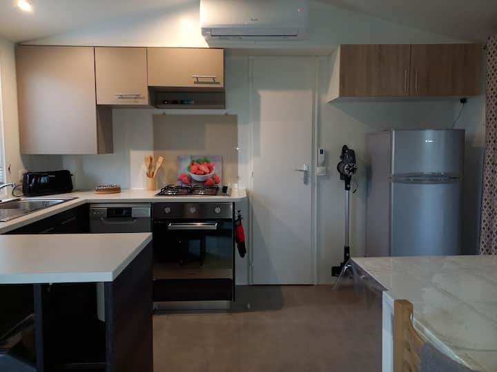 Mobile Home 8p.
42m2
3 Ch 2 Sdb - Royan