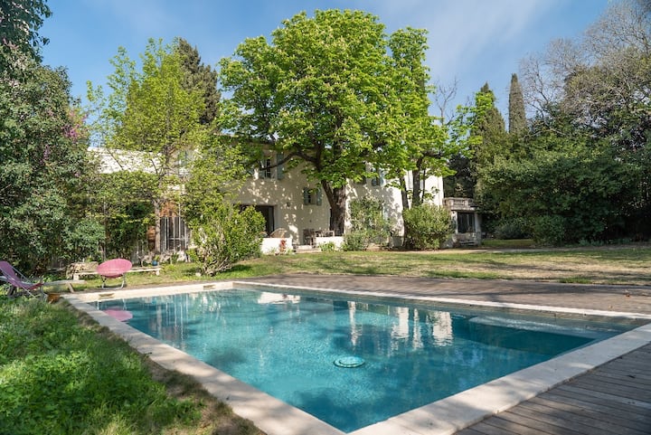 Mas Arboré Du Xviii En Centre Ville - Montpellier