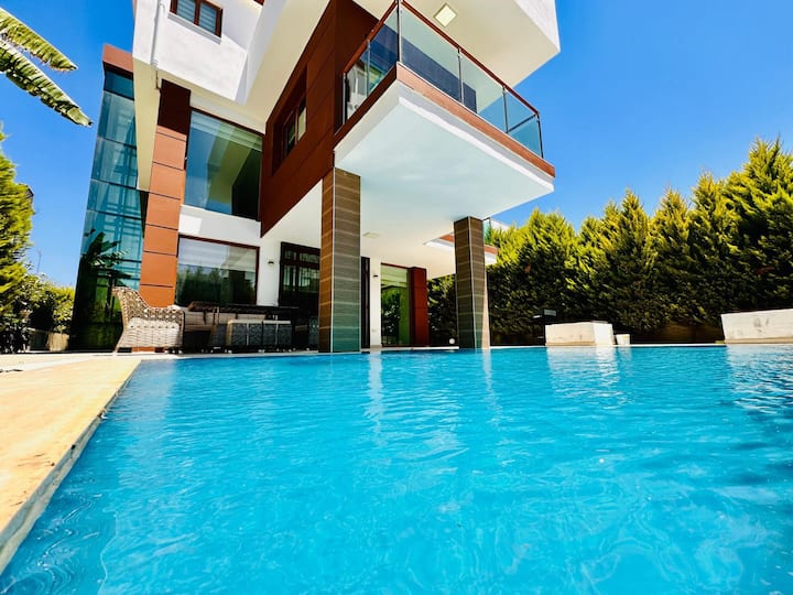 ÖZel Havuzlu- Luxury Al-zuharia4 - Kuşadası