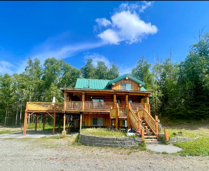 Alaskan Log Home, Pet Friendly! - Wasilla