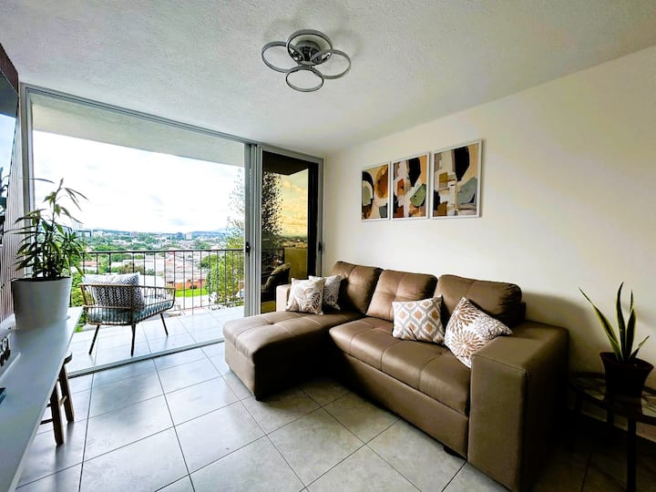 Cozy & Modern 3br-2ba Apt With City View/pool/gym - San Salvador (El Salvador)