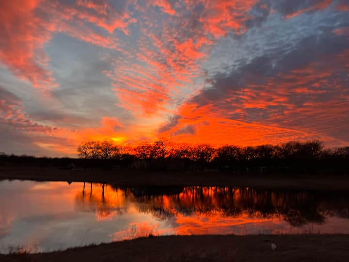 Interrwellness Retreat - Keene, TX