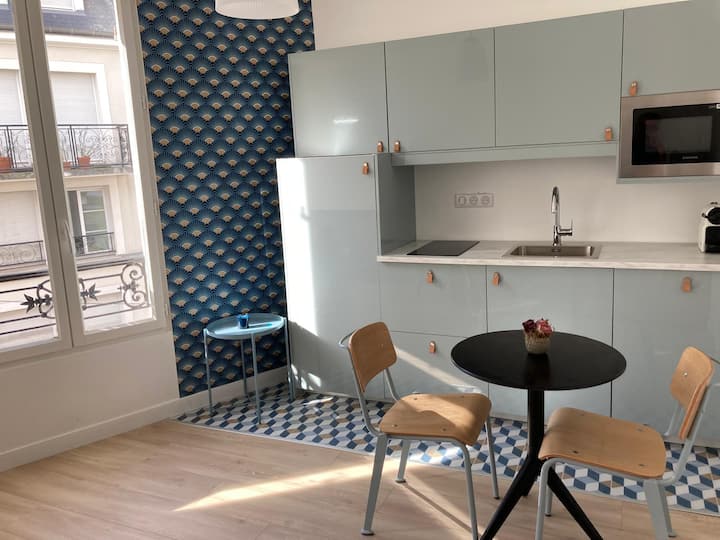 Puteaux/ Paris La Défense: Appartement Rénové - Puteaux