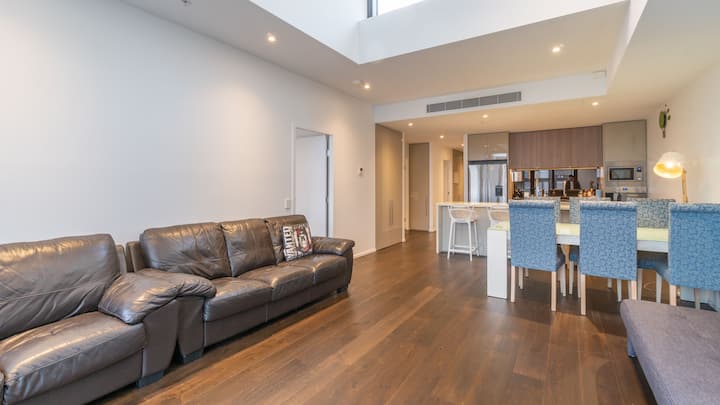 M1| Walk To Station Supermarket|1 Free Car Spaces - Sydney