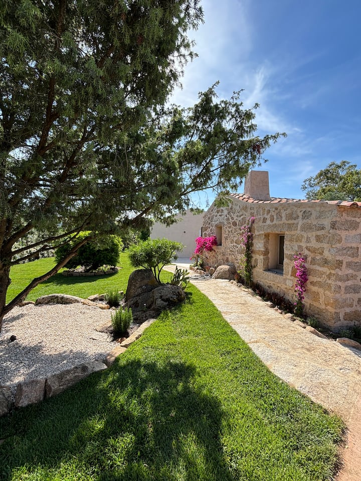 Villa In Campagna A San Pantaleo - Arzachena