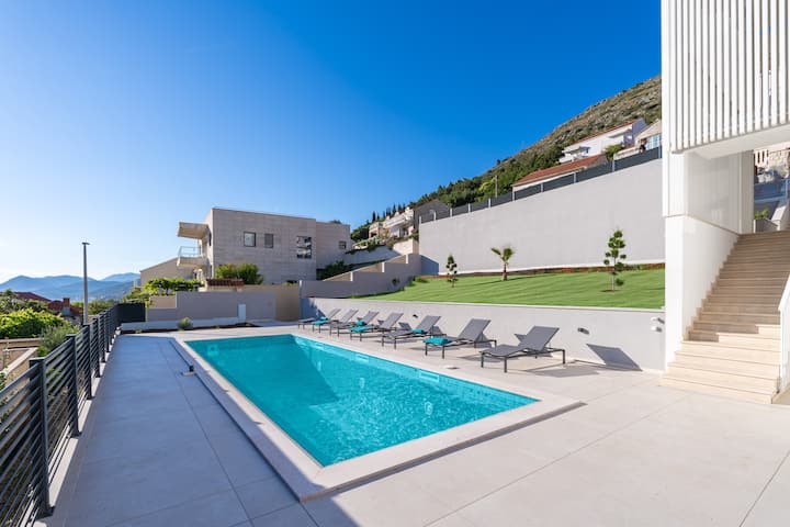 Villa Sunset - Deluxe 4 Bedroom/balcony/sea View - Dubrovnik