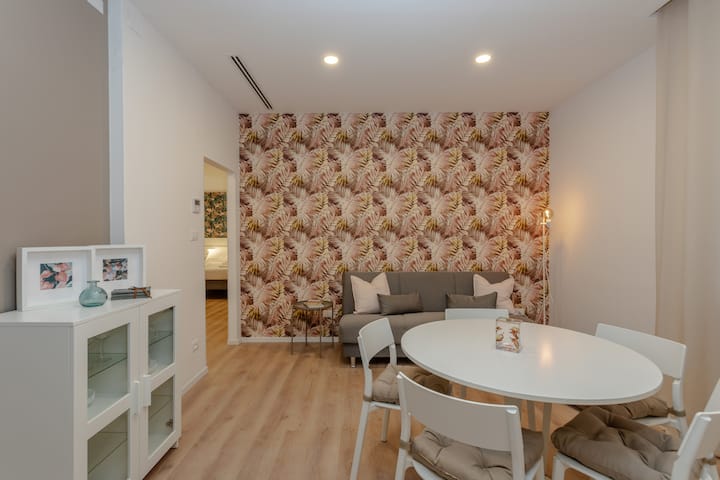 11°family3-2bedrooms Apartment - Bolonia