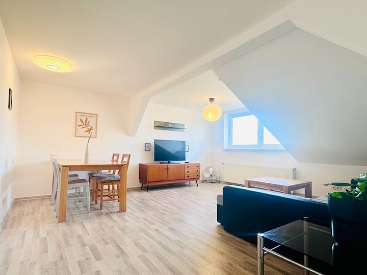 Schöne Dachwohnung Am Dom - Halle