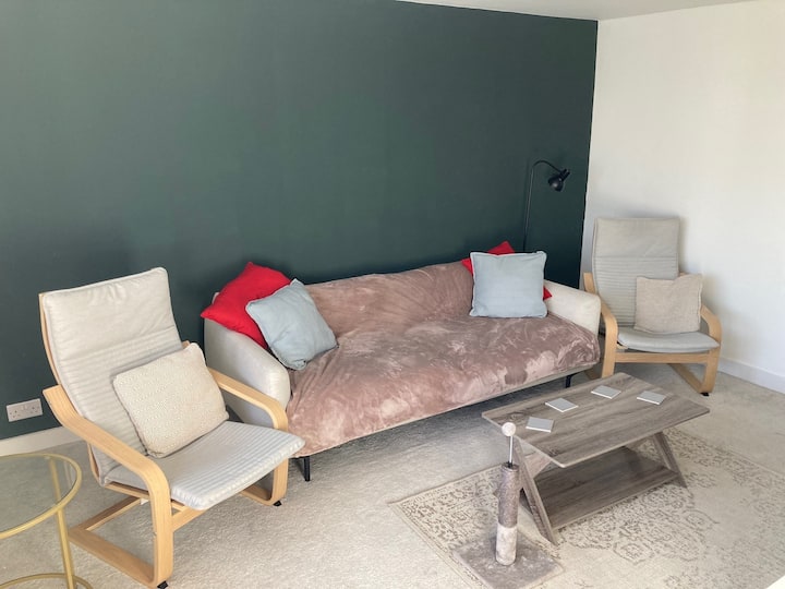Double Room In Spacious Cowes House - Isle of Wight