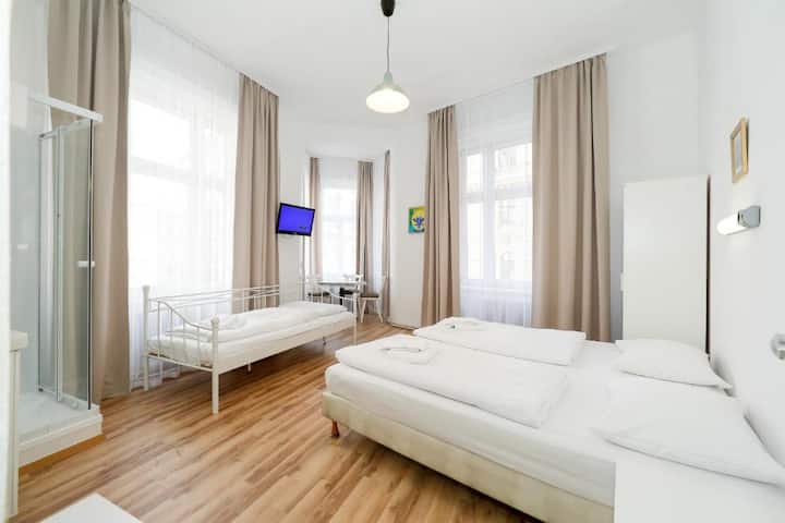 Designer Studio | City Center - Vienna