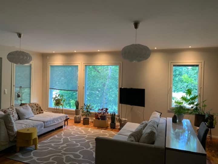 Avara Talo Puiston Laidalla. - Helsinki