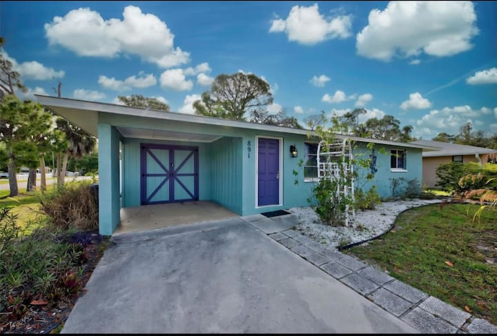 Life Is Good At The Purple Petunia - Englewood, FL