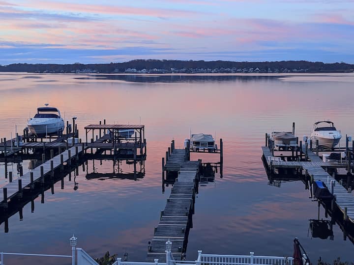 Waterfront Apartment Dock Sunset Views Back River - Essex, MD