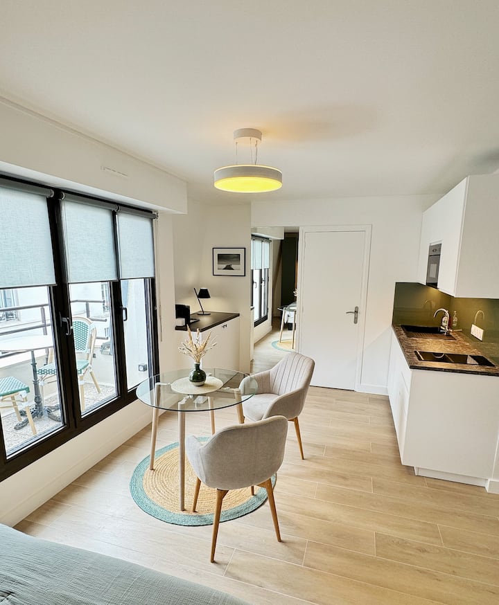 Studio Avec Entrée Indépendante - Parking Inclus - Francia