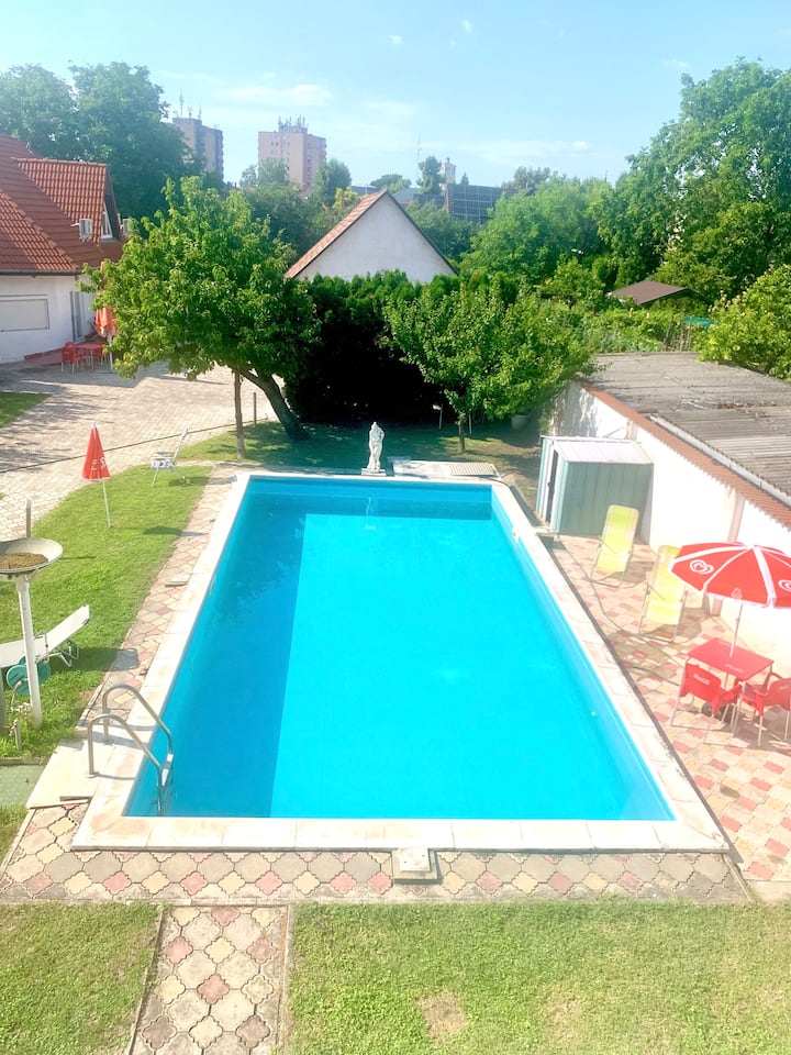 Room For 4 People, Bbq, Pool - Siófok