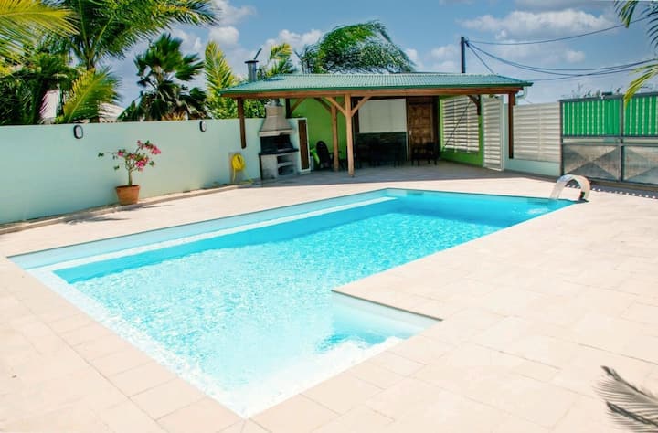 Ti-pomme Canelle : Jardin Piscine Et Plage De Rêve - Les Anses-d'Arlet