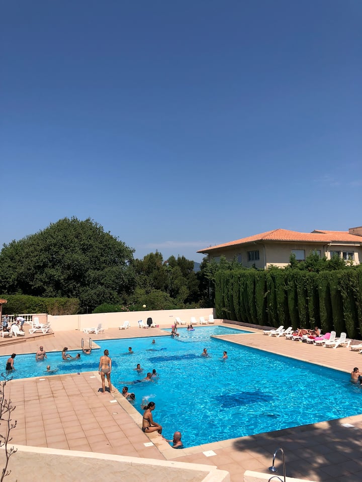 A 5 Mn Place Des Lys Centre - Saint-Tropez