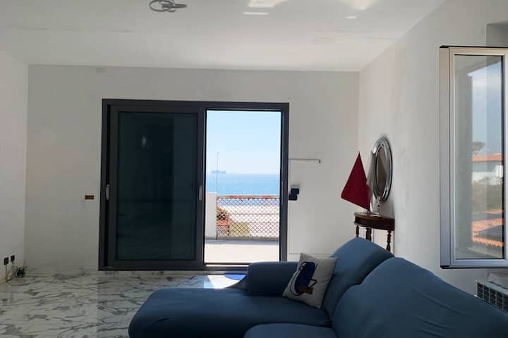 Cadalu-residenza Terrazza Vista Mare
Vista Mare - Livorno