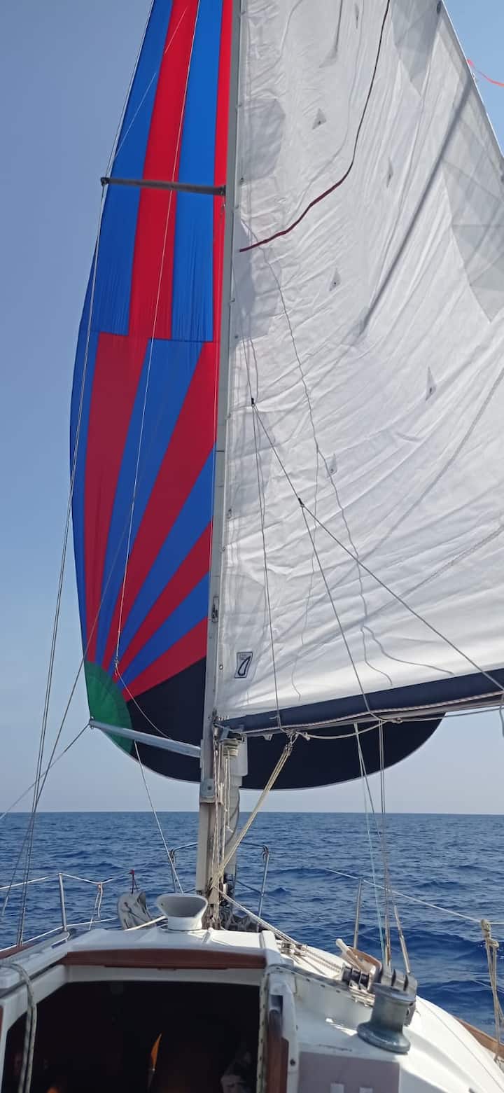 Sail Tours And Classes At Eóleas Islands, Sicily - Lipari