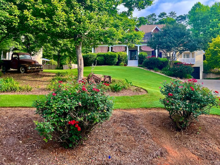 Private Balcony Suite - Lake Lanier, GA