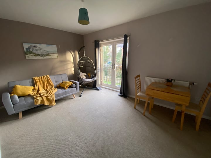 A Specious Double Room In A Flat - Stroud
